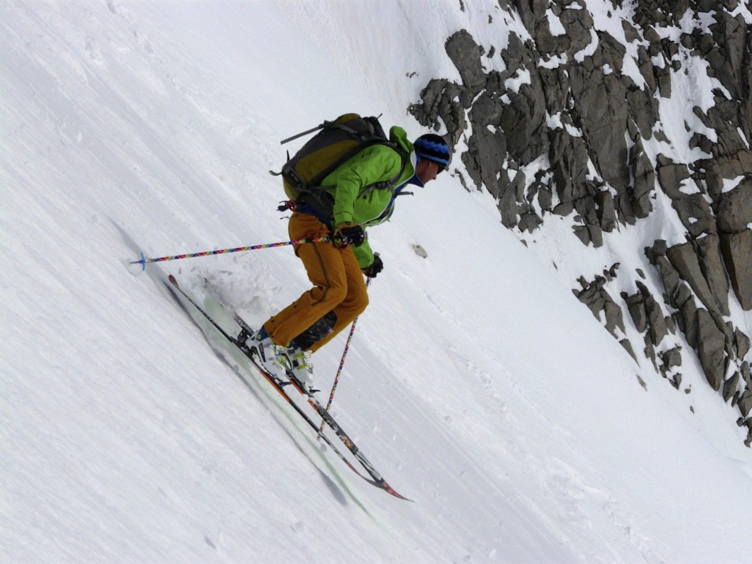 Pentes raides : ski de grande classe! - HELYUM