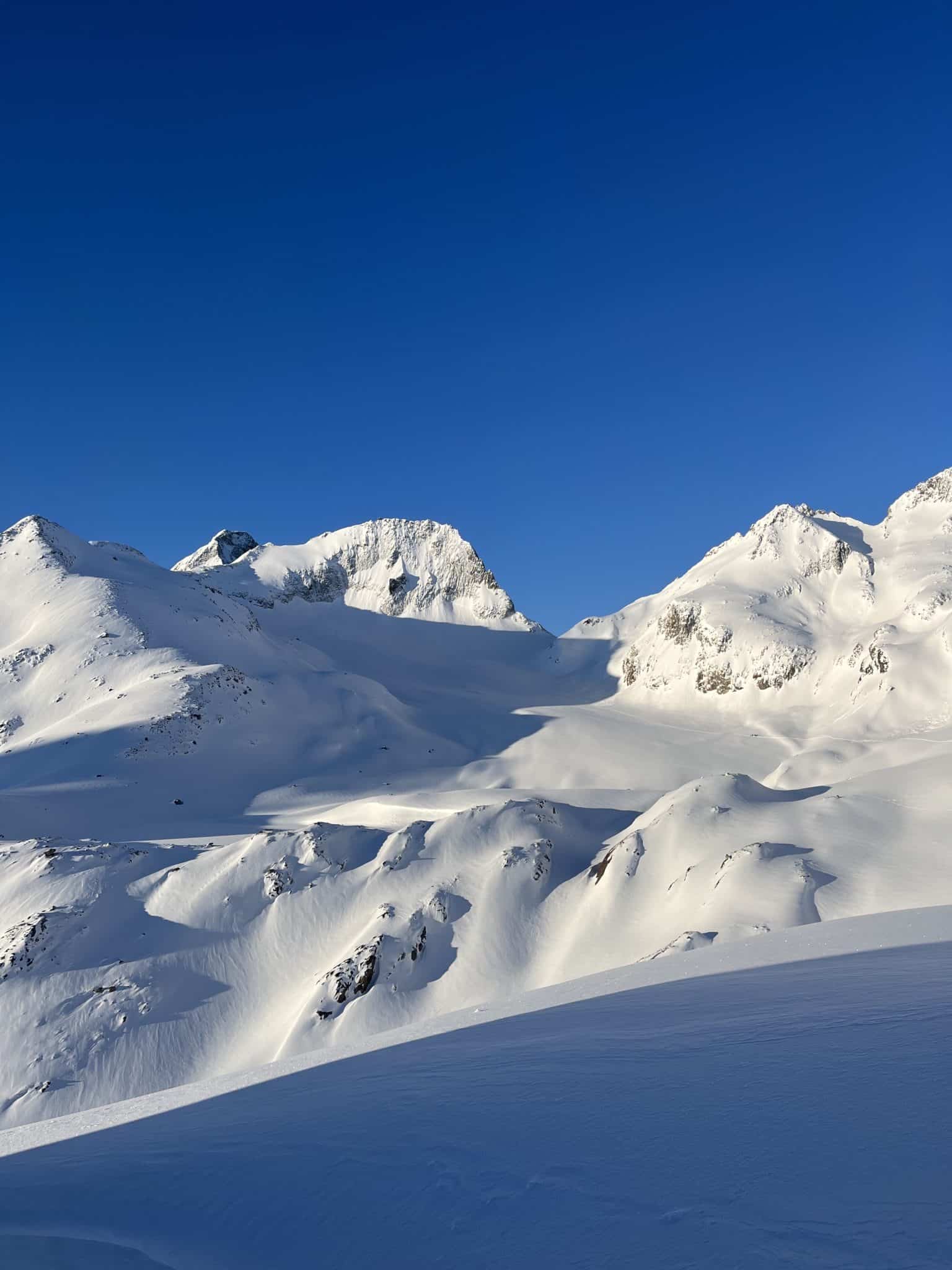 Uri - Tessin - Valais - HELYUM
